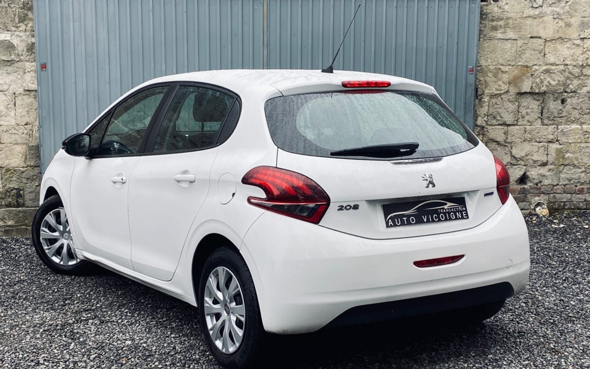 Peugeot 208 Phase 2 1 6 BlueHDi 75 Cv An 2015 GPS Auto peugeot-208-phase-2-1-6-bluehdi-75-cv-an-2015-gps-auto